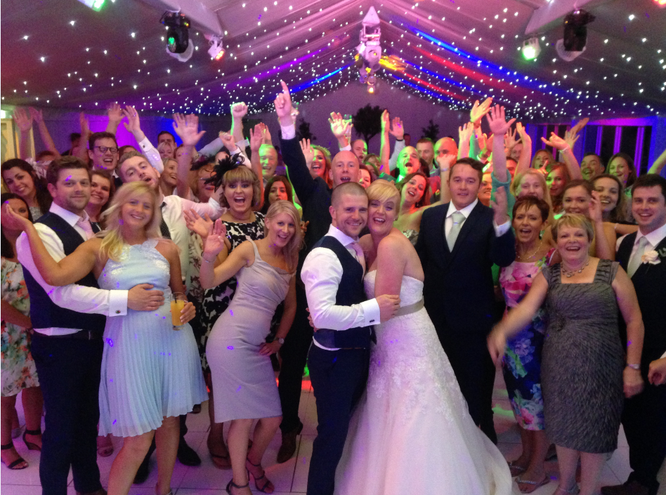 Mark Tolliss Entertainment – Mark Tolliss Entertainment – Wedding DJ ...